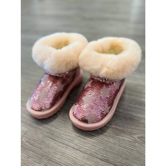 Doe A Dear | Shoes | New Doe A Dear Girls Sequin Star Fur Boot In Pink ...